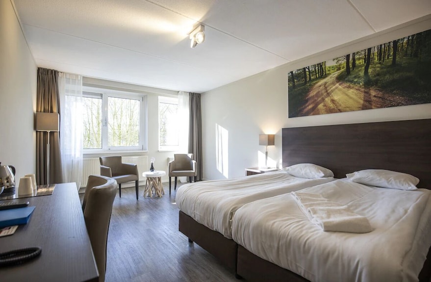 Elegance & Comfort In A Historic Room With Indoor Swimming Pool Access - Brummen