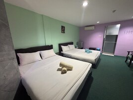 Suite-Estúdio Familiar | Wi-fi grátis, roupa de cama fornecida 