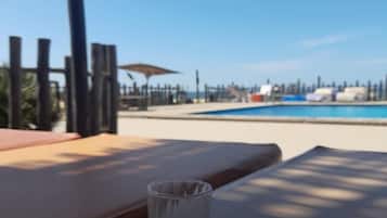 Quarto Duplo Deluxe, varanda, vista para o mar | Wi-fi grátis