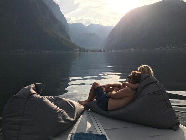 Glück Am See - Happy By The Lake - Hallstatt