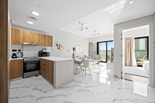 Apartamento, sacada, vista para o mar | Parte interna