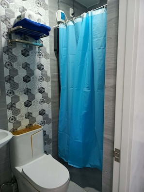 Um polibã, toalhas fornecidas