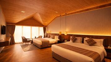 Suíte superluxo, várias camas | Ferros/tábuas de passar roupa, Wi-Fi de cortesia