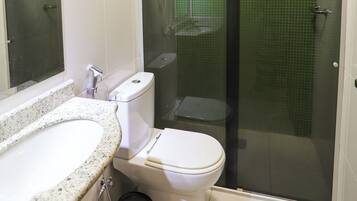 Quarto Familiar, varanda, Vista para a cidade | Casa de banho