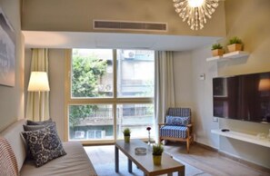 Estúdio Básico, 1 cama king-size | Sala de estar