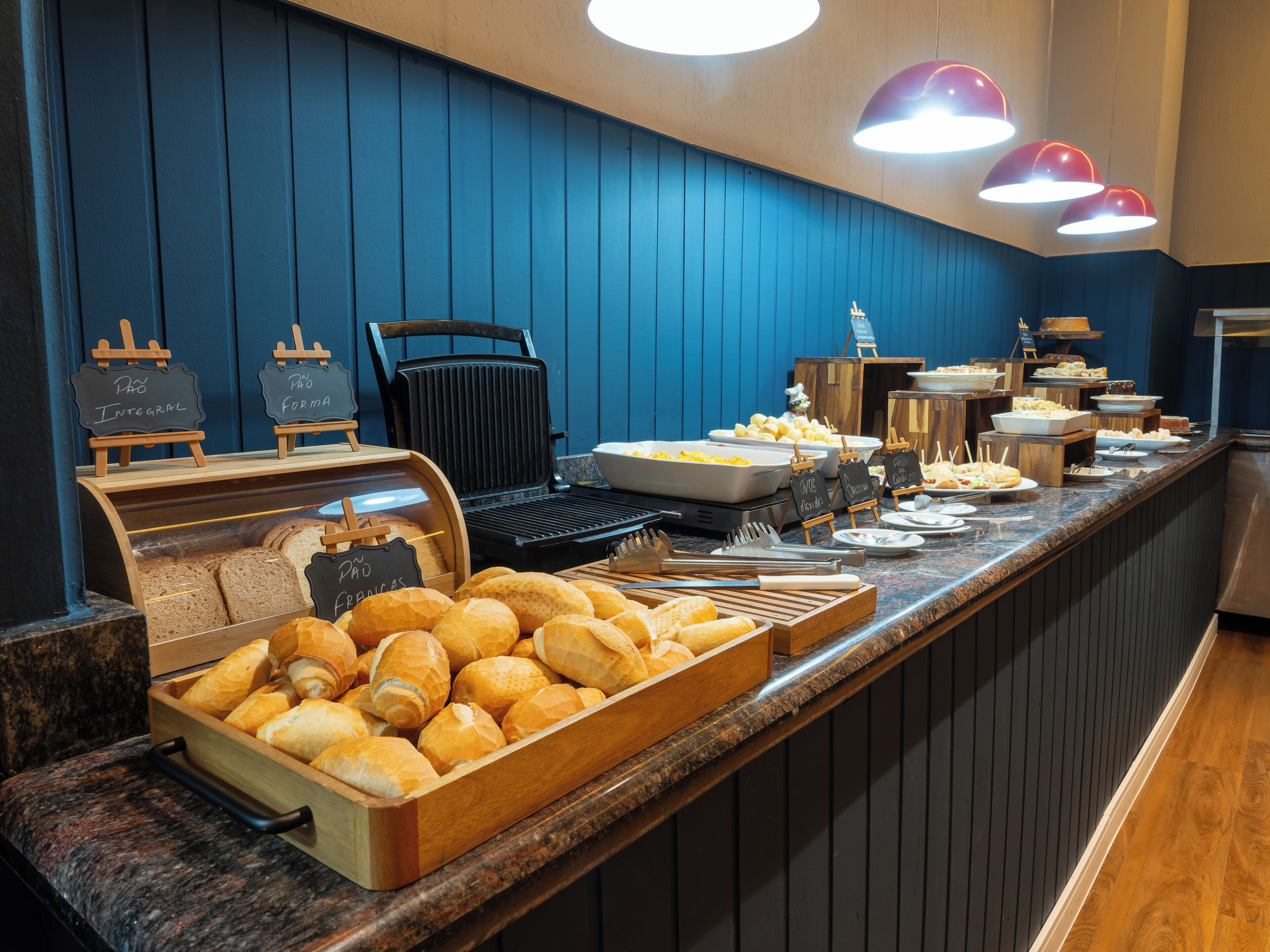 Café da manhã continental grátis todos os dias