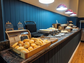 Pequeno-almoço continental diário incluído