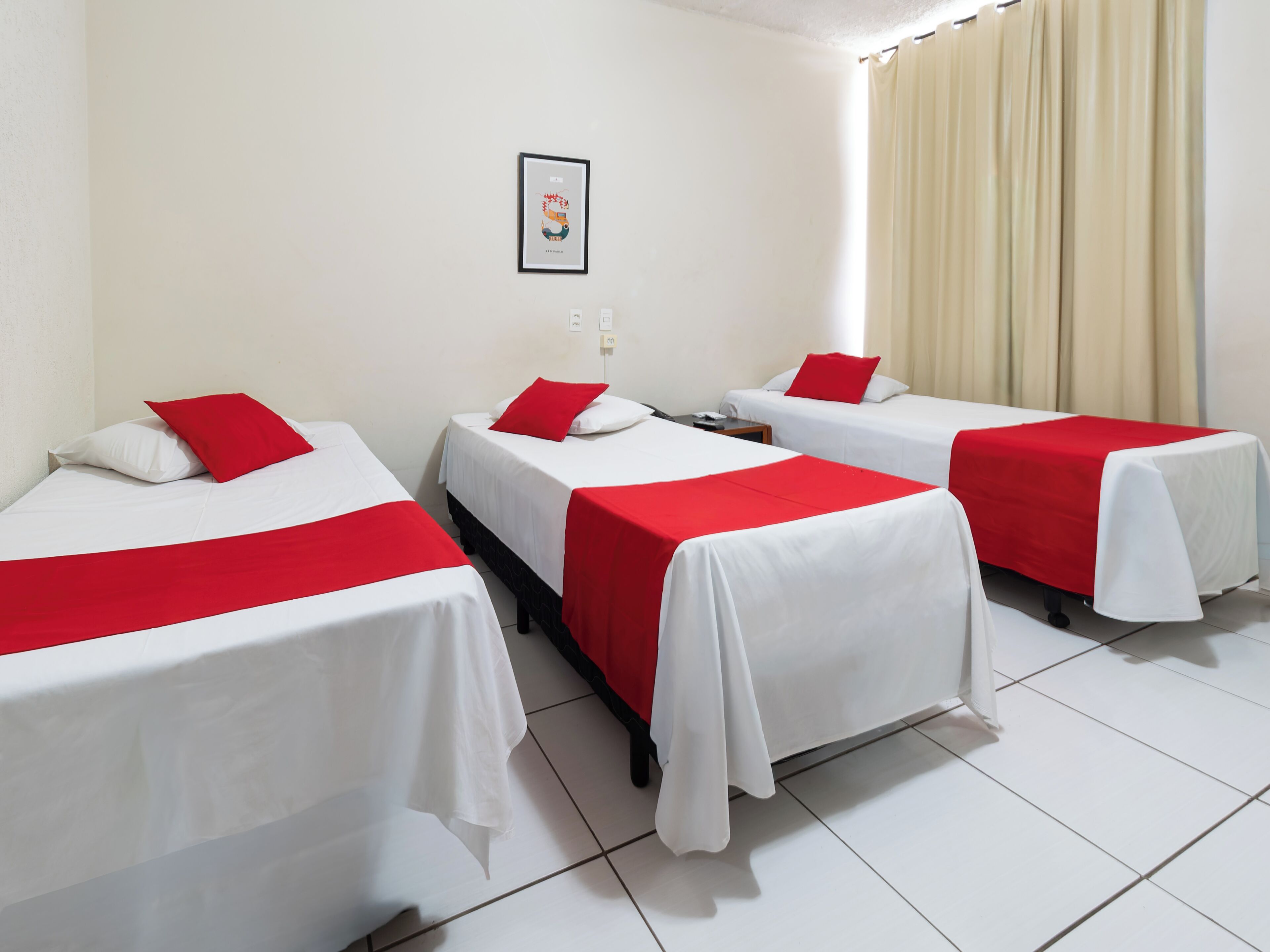 Quarto Triplo Standard, 3 camas individuais | Wi-fi grátis 