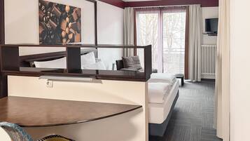 Quarto casal standard | Escrivaninha, espaço de trabalho para notebook, Wi-Fi de cortesia