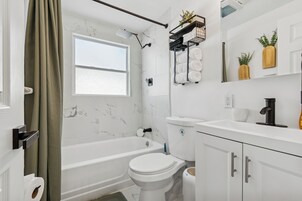 Casa, 4 quartos, vista para o jardim