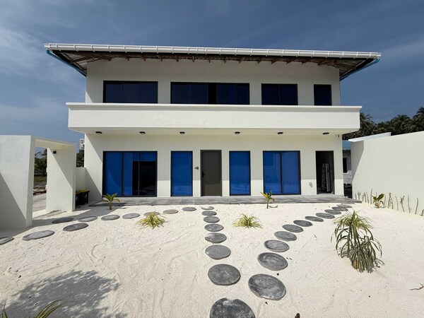 Ahiva Suites Goidhoo - Maldives