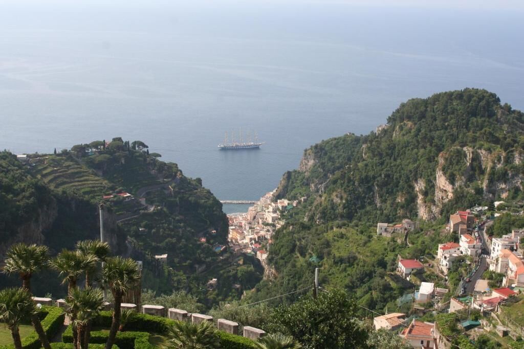 Villa, 6 quartos, varanda, vista para o pátio