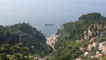 Villa, 6 quartos, varanda, vista para o pátio