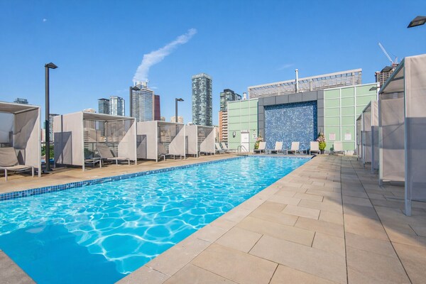 Toronto Union Suites - Free Parking - Mississauga