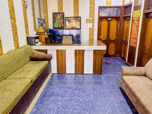 Radhika Comfort Stay - Vrindavan