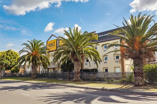 Sun1 Parow Cape Town - Cape Town