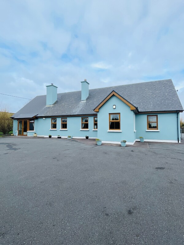 Tinnies Guest House - Ireland