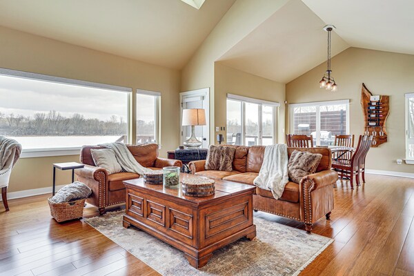 Lakefront Escape W/ Deck: 10 Mi To Ann Arbor! - Hidden Lake, South Lyon