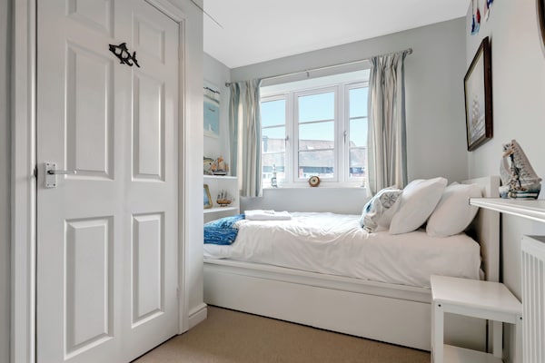 Pools Cottage 8 - Fishermans Cottage - Coventry