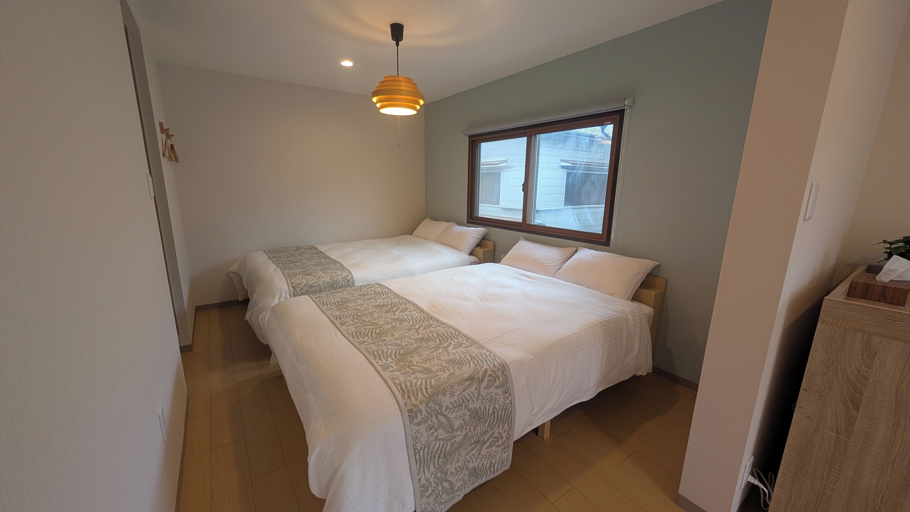 Individualmente decorados, individualmente mobiliados, cortinas blackout