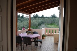 Apartamento, 2 quartos | Sacada