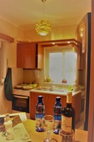 Apartamento, 2 quartos, sacada | Cozinha privada
