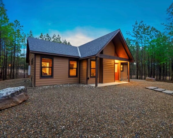 The Scarlet Pines - Mississippi