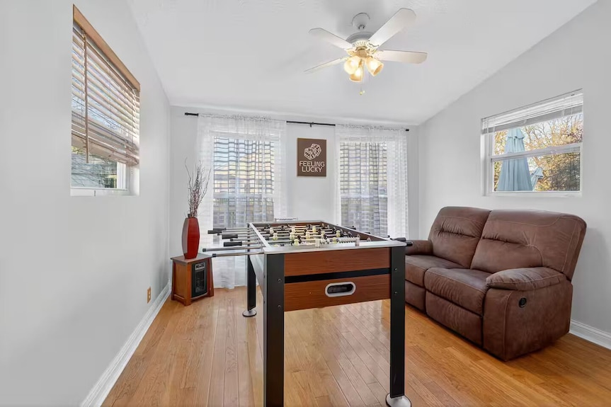 Bright Home W/ Patio + Fenced Yard - Sleeps 8 - Grove City, OH