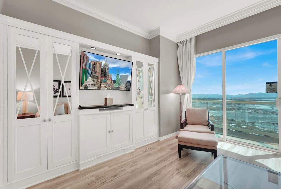 Vegas Retreat W/ Sphere View | Pool & Gym Access - Las Vegas, NV