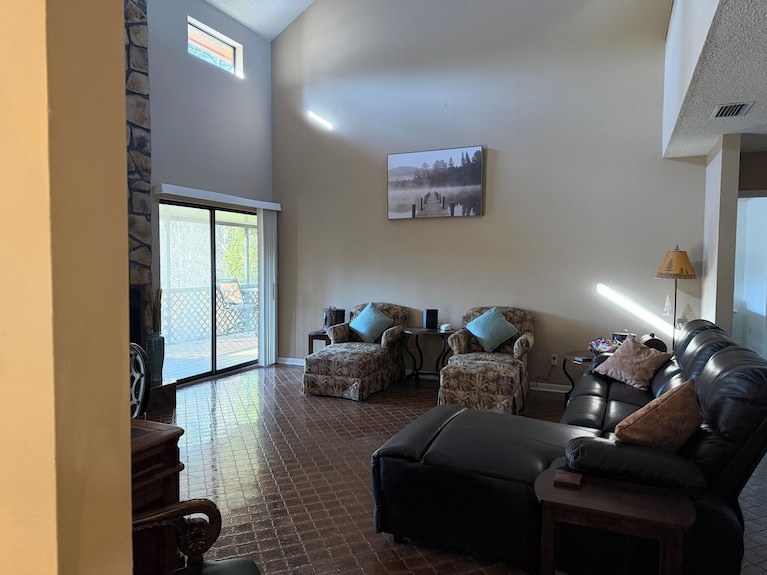 Rustic Lake House Retreat - ミルトン, FL