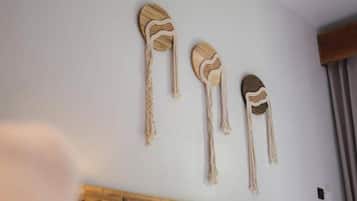 Quarto Individual, vista para o jardim | Pormenores do interior