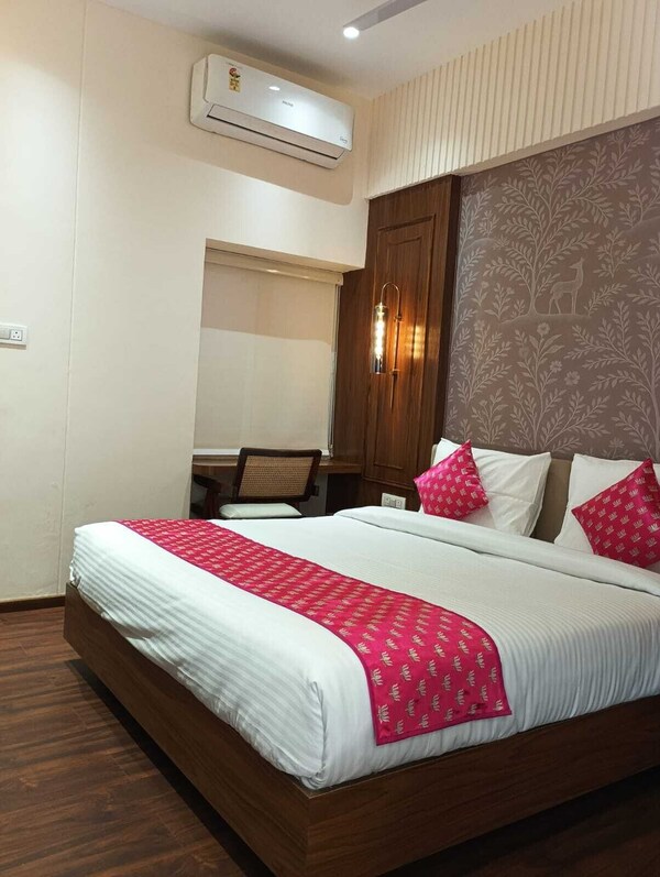 Lotus Feet Inn - Varanasi