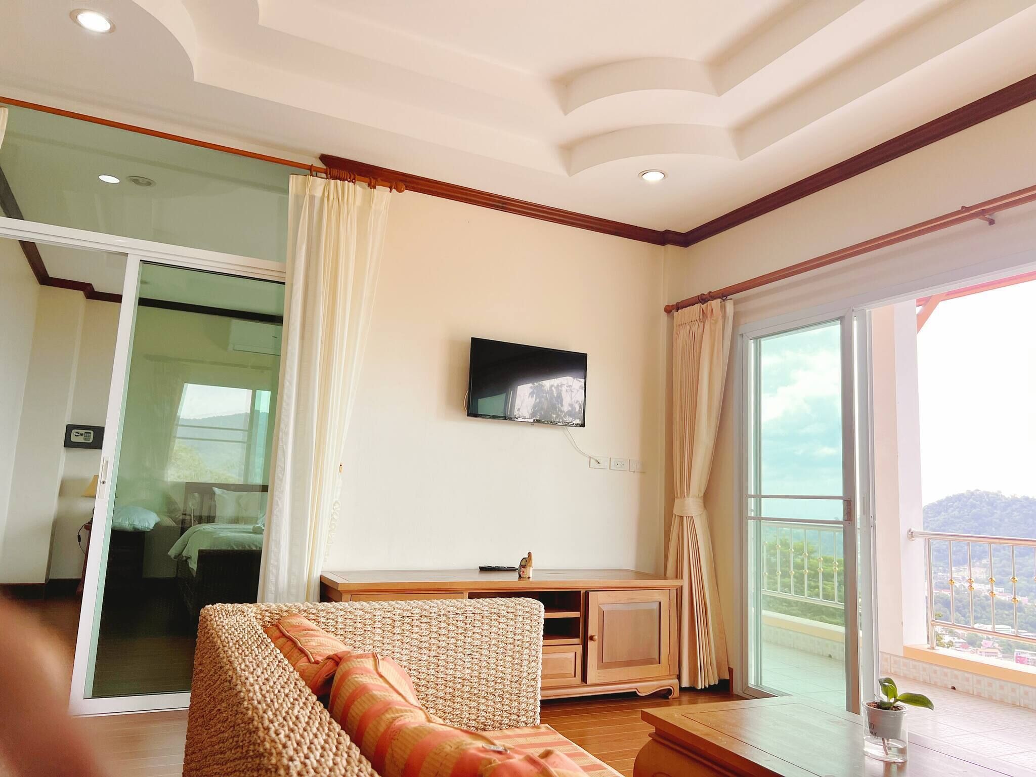 Entire Boho Luxe Villa & Spa Overlooking Patong - Pa Tong