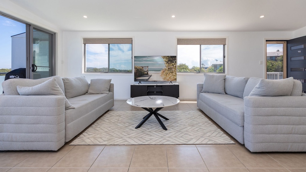 16/21a Red Head Road - Diamond Beach