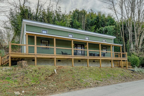 Walk To Main St! Mtn-view Getaway In Waynesville - Waynesville, NC