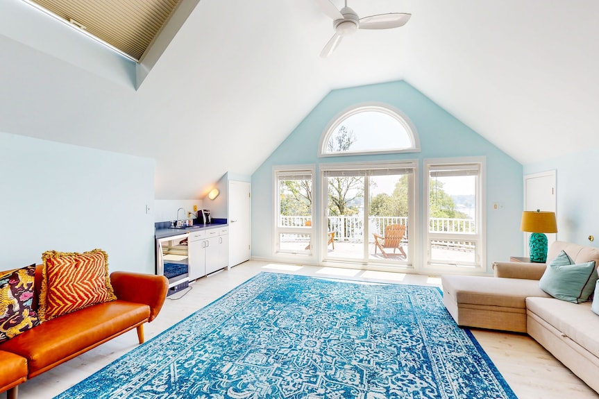 Splendid Home W/private Pool, Fire Pit, Several Decks & Balconies - Sand Bar, Severna Park