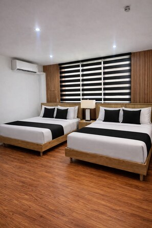 Quarto casal luxo | Ferros/tábuas de passar roupa, Wi-Fi de cortesia