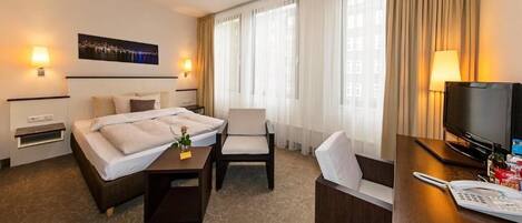 Quarto Duplo Standard | Cofre no quarto, berços/camas para crianças grátis, camas desdobráveis