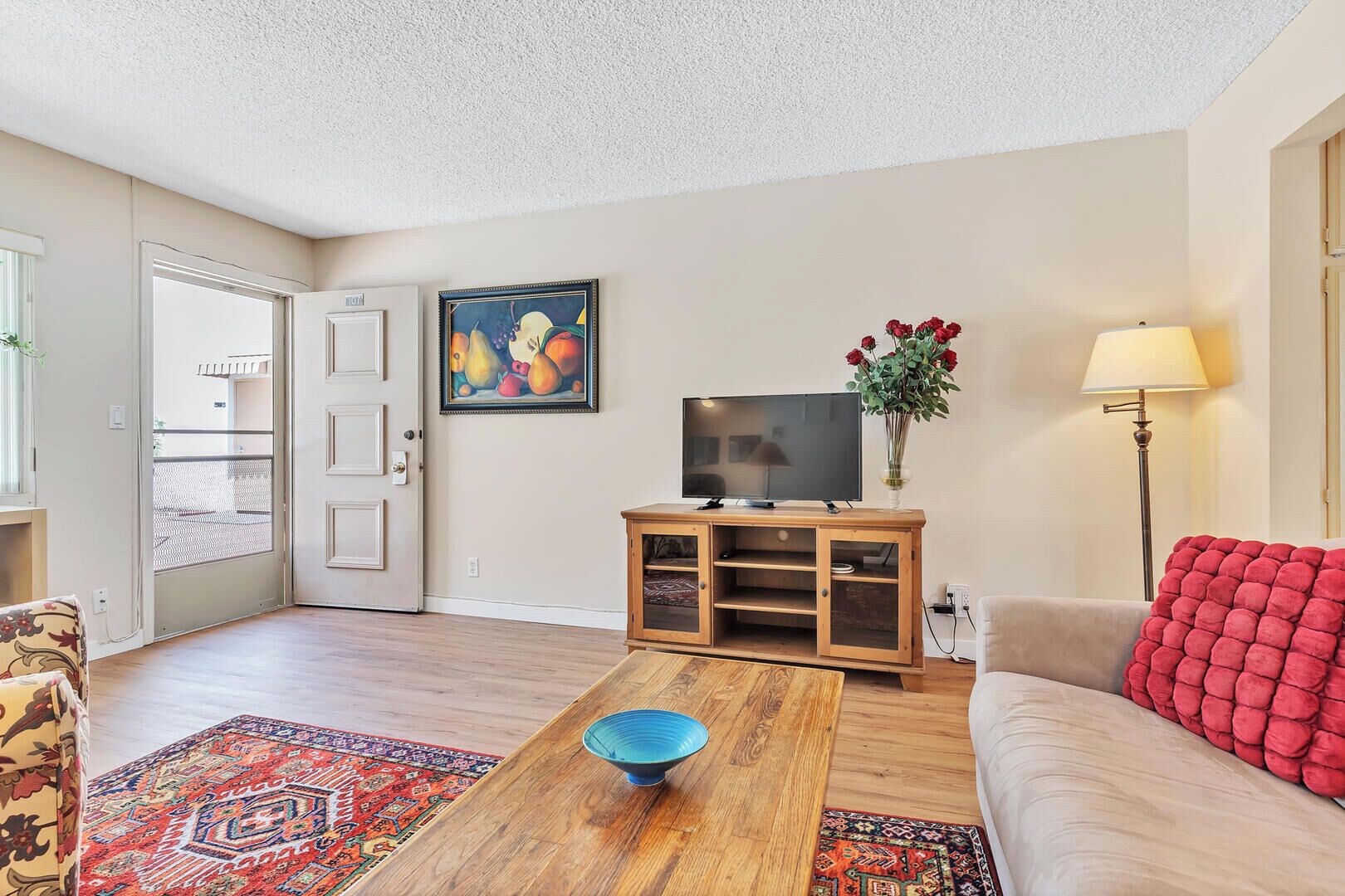 Ocean Beach 1bd On Ground Floor With Parking! Steps To The Beach Stay For 30  Days! - San Diego, CA