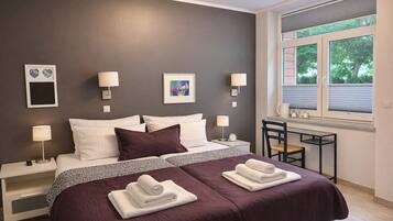 Quarto Standard | Secretária, ferro/tábua de engomar, Wi-fi grátis