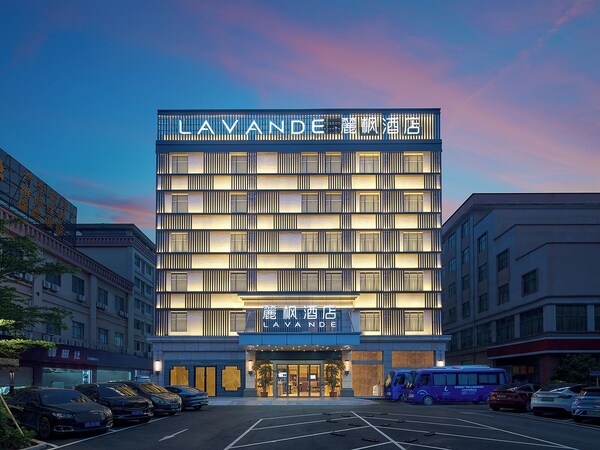 Lavande International Hotel Guangzhou Baiyun International Airport Renhe Metro Station Branch - Guangzhou