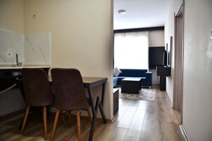 Suíte luxo, vista para a montanha | Parte interna