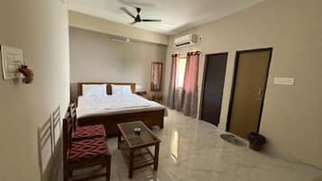 Quarto Duplo Premium, varanda, vista para o rio