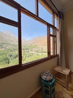 Quarto Duplo ou Twin Deluxe, vista para a montanha | Vista do quarto