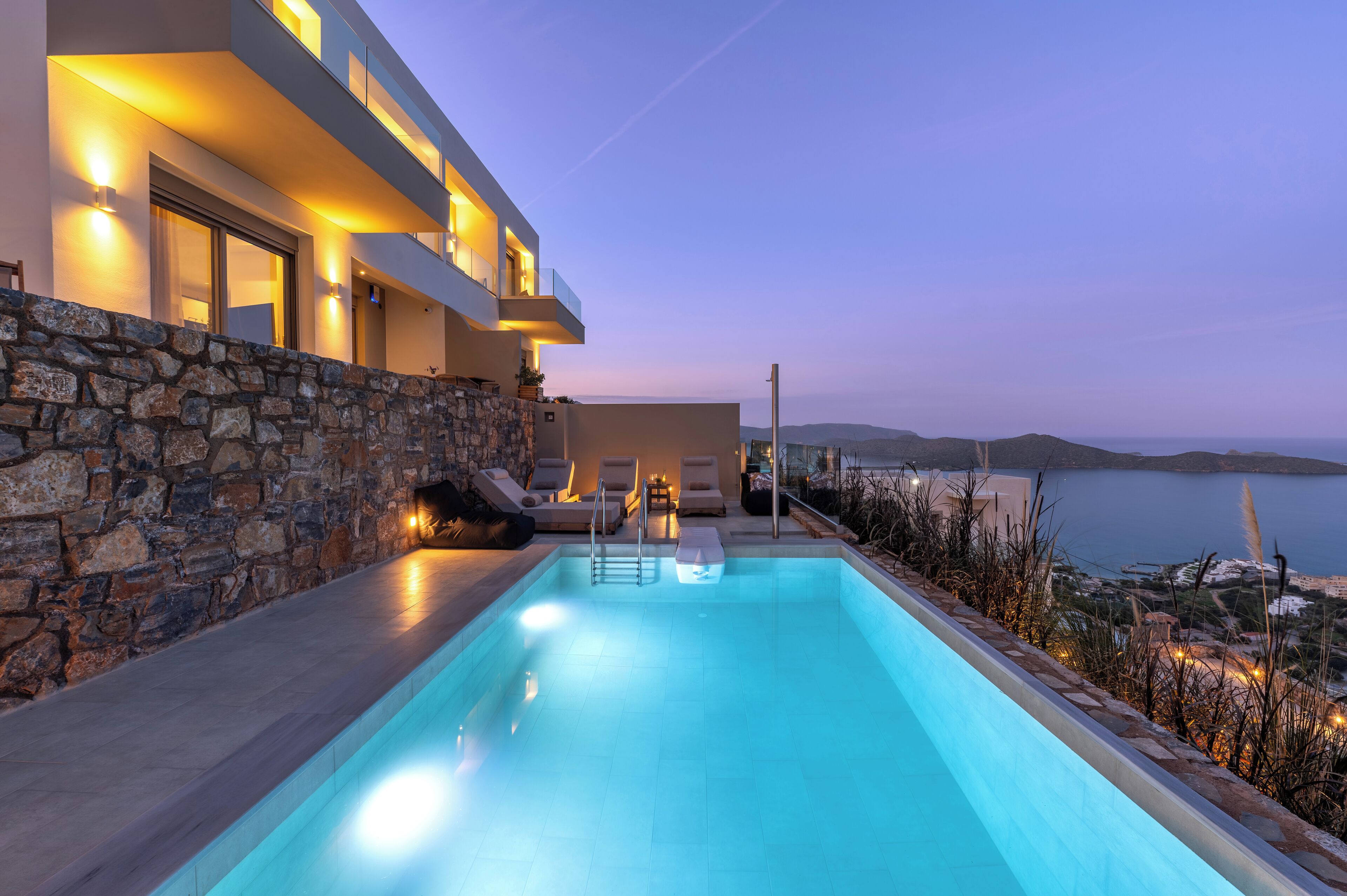 Piscina exterior sazonal 