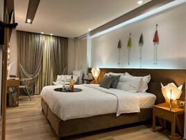 Quarto Duplo Premium, varanda, vista para o mar | Cofre no quarto, cortinas/cortinados opacos, quartos insonorizados