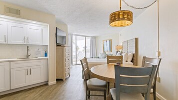 TV 40 polegadas com canais a cabo, livros