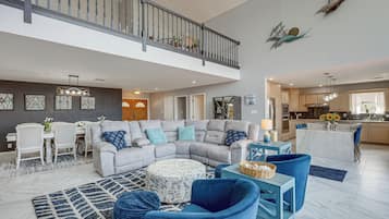 Casa (2 Bedrooms) | Interior