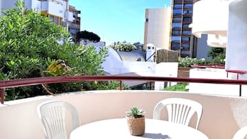 Casa, para fumantes | 1 quarto