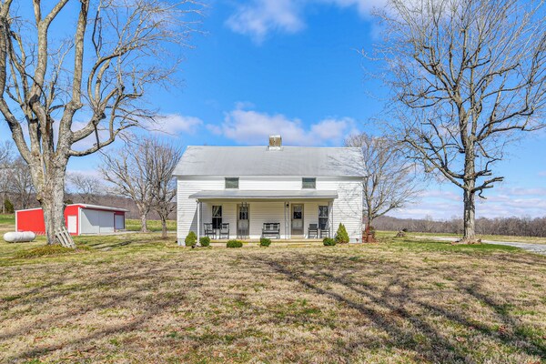 Fish, Hike & Relax: Lewisburg Home W/ Fire Pit! - Lewisburg, KY